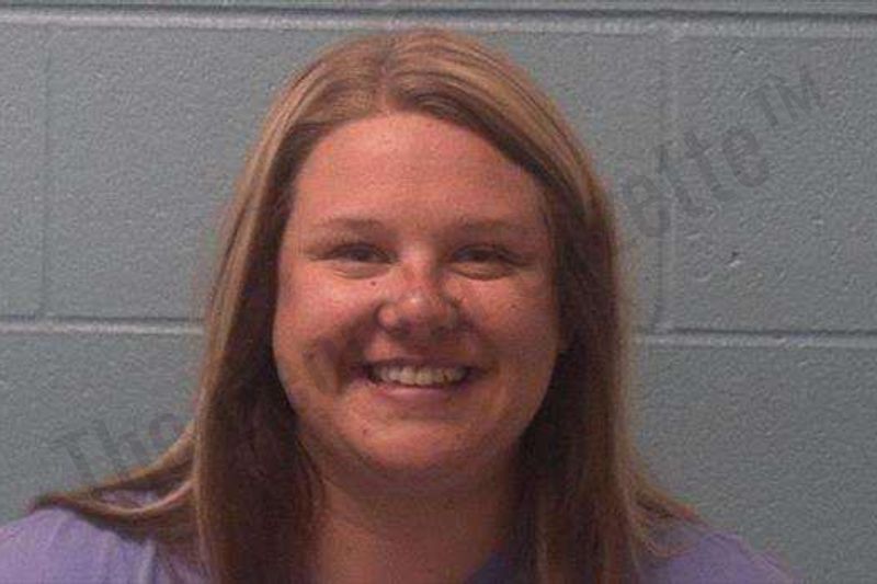 Kaitlin Robertson — Franklin County Jail Bookings